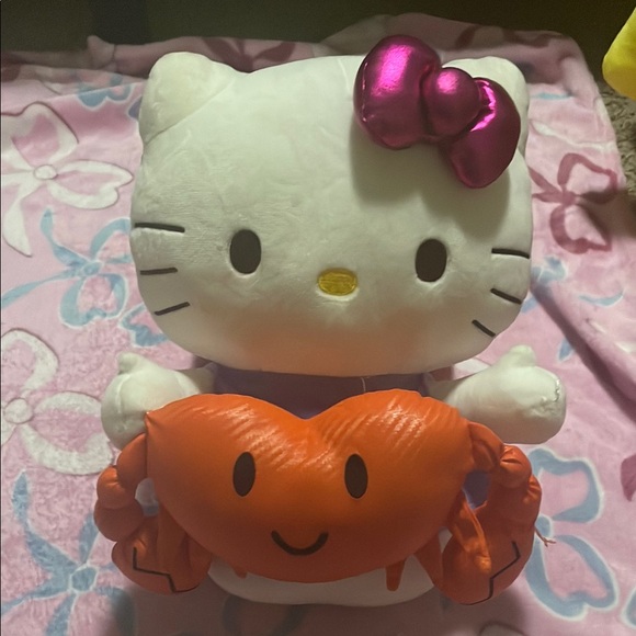 Sanrio | Toys | Sanrio Hello Kitty Plush With Pink Bow And Orange Crab ...